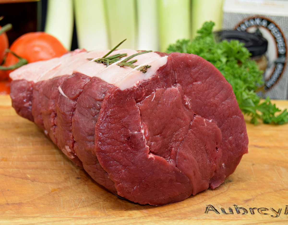 Loin of venison - larder trim 800g – Aubrey Allen Leamington